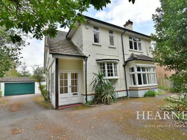 5 Bedroom Detached House