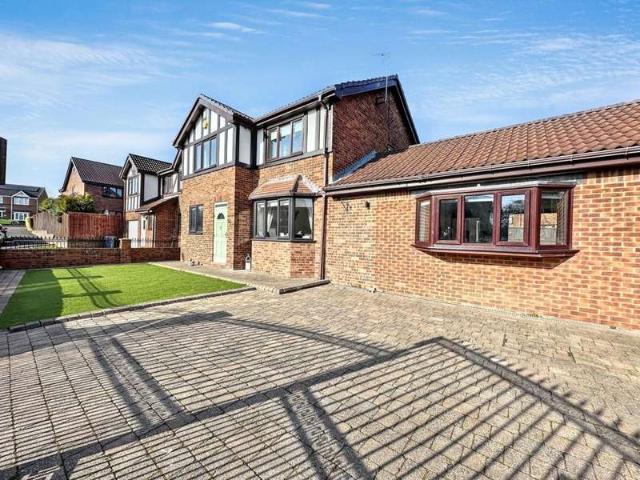 5 Bedroom Detached House