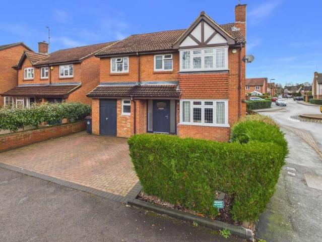 5 Bedroom Detached House