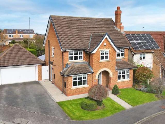5 Bedroom Detached House