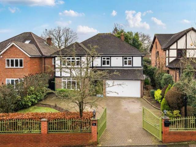 5 Bedroom Detached House