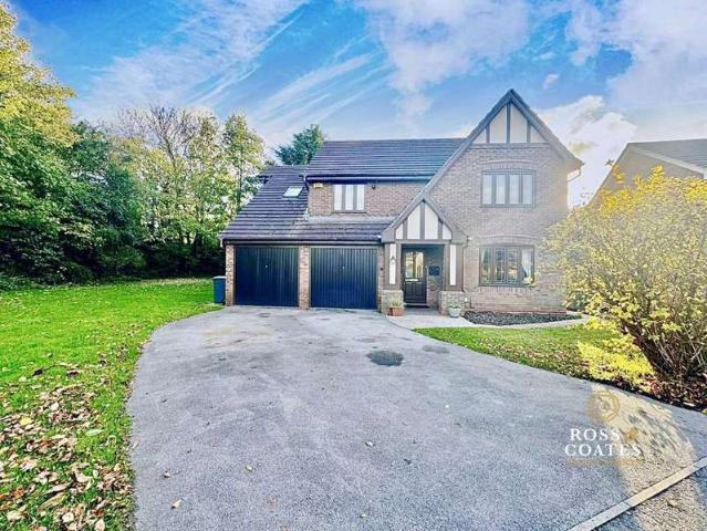 5 Bedroom Detached House