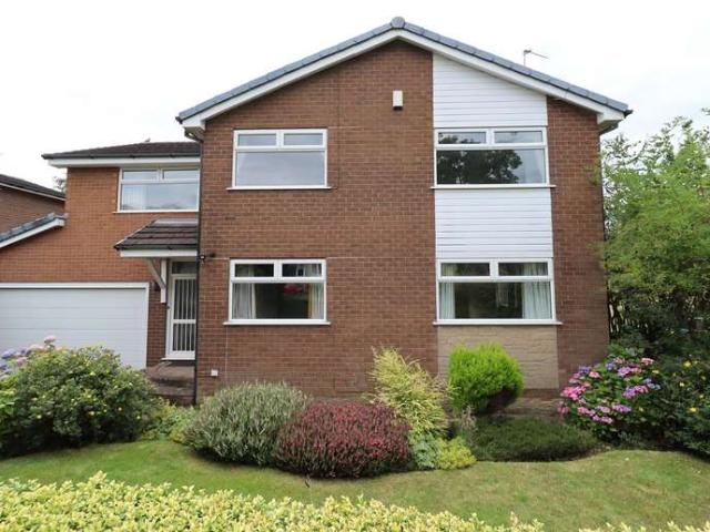 5 Bedroom Detached House