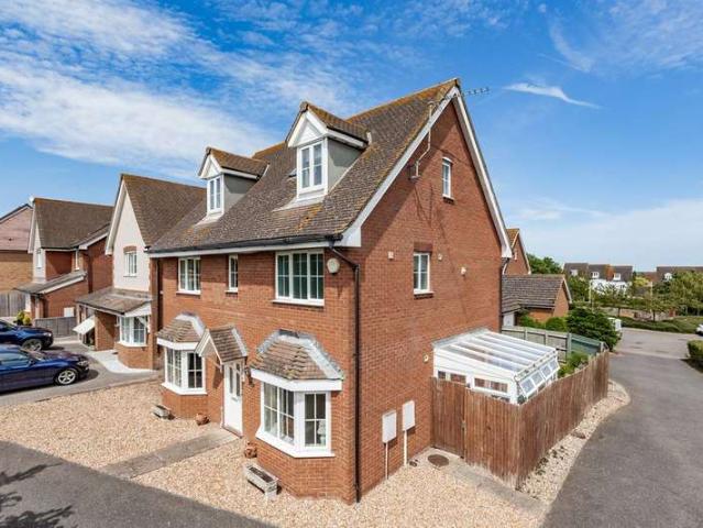 5 Bedroom Detached House