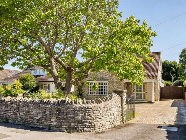 5 Bedroom Detached House
