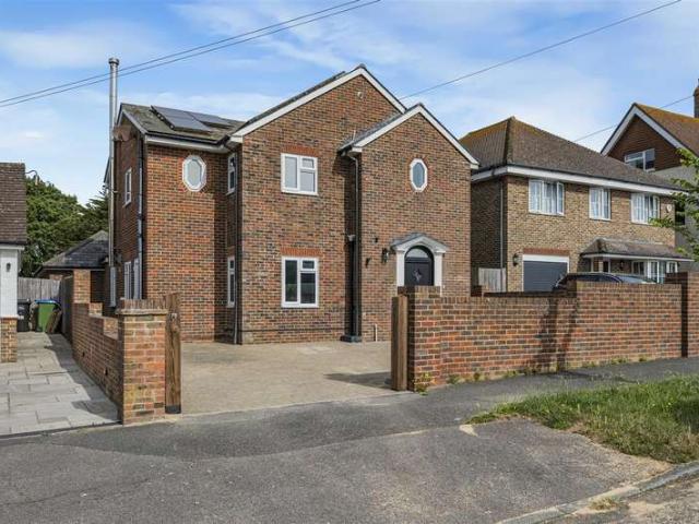 5 Bedroom Detached House