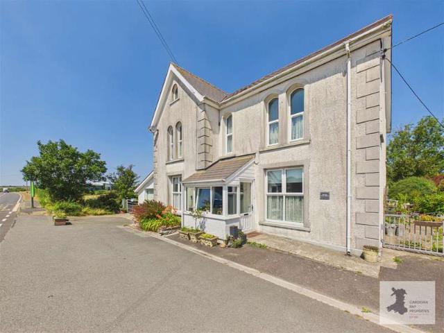 5 Bedroom Detached House