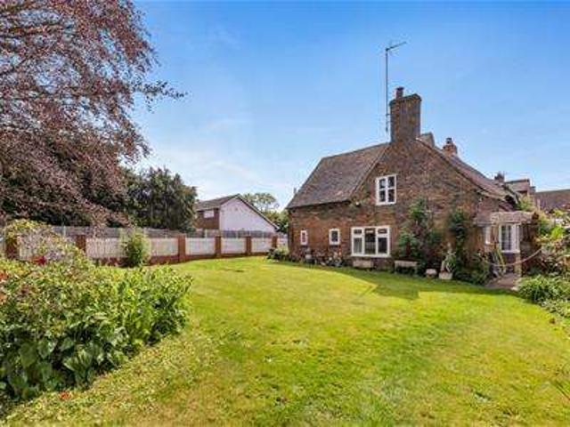5 Bedroom Detached House