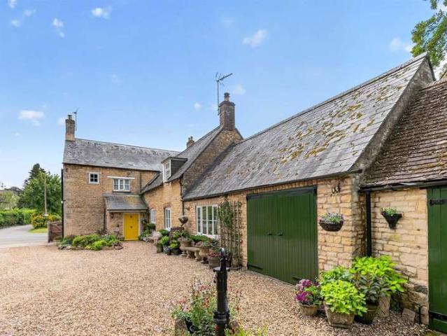 5 Bedroom Detached House