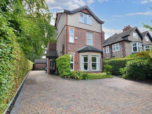 5 Bedroom Detached House