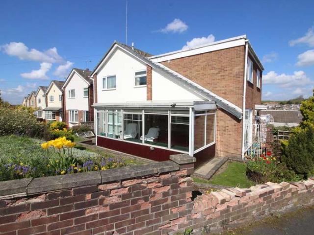 5 Bedroom Detached House