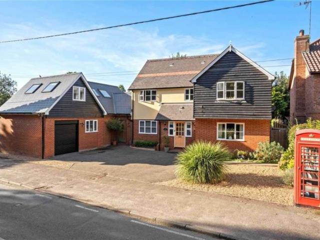 5 Bedroom Detached House