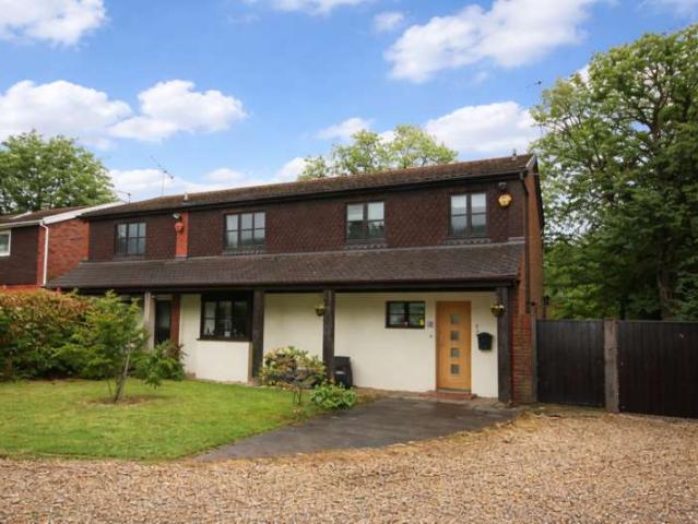 5 Bedroom Detached House