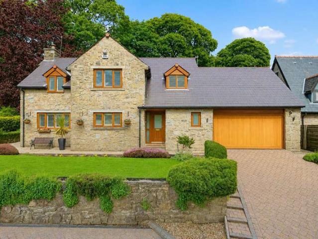 5 Bedroom Detached House
