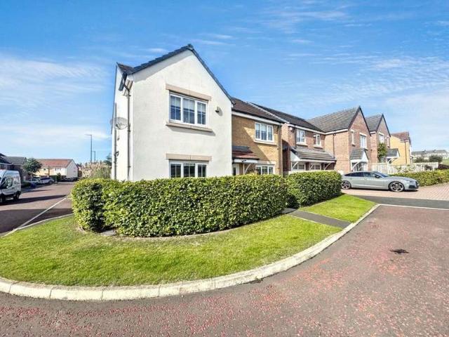 5 Bedroom Detached House