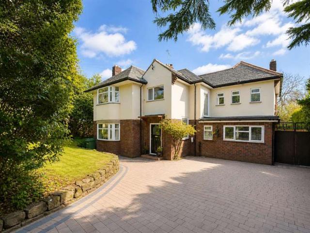 5 Bedroom Detached House