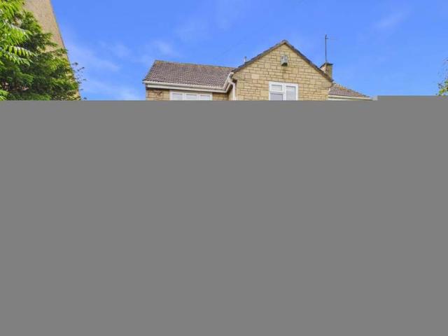 5 Bedroom Detached House