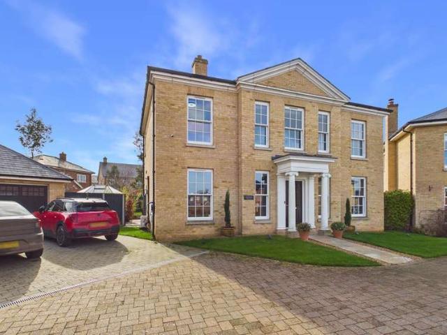 5 Bedroom Detached House