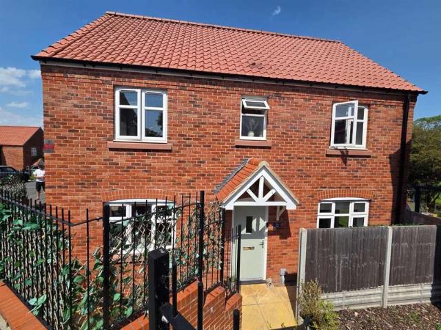5 Bedroom Detached House