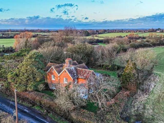 5 Bedroom Detached House