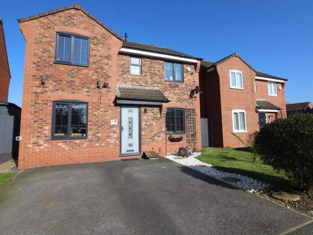 5 Bedroom Detached House