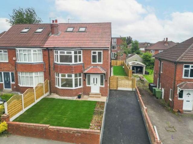 5 Bedroom Detached House