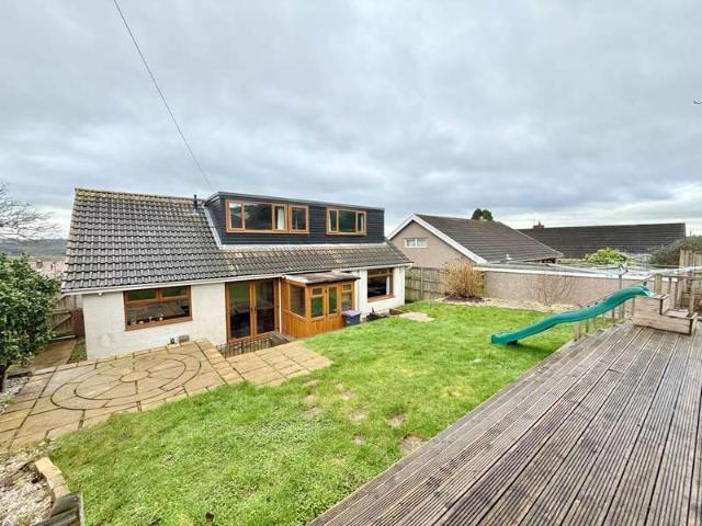 5 Bedroom Detached House