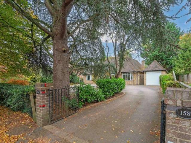5 Bedroom Detached House