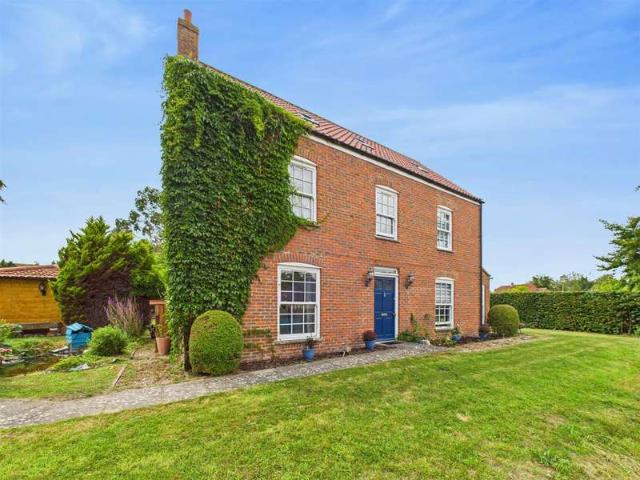5 Bedroom Detached House