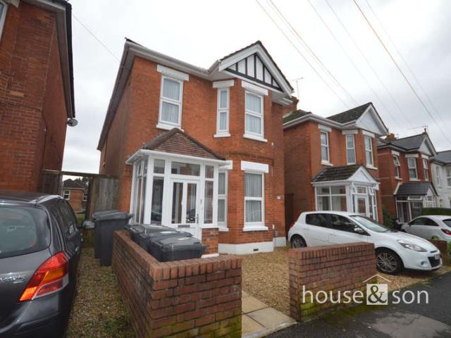 5 Bedroom Detached House