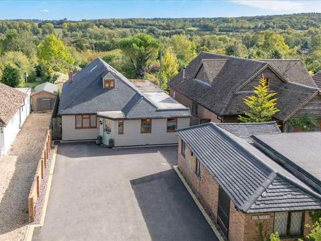 5 Bedroom Detached House
