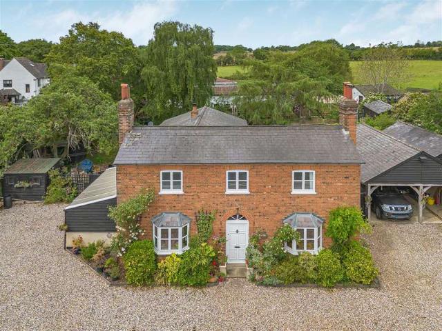 5 Bedroom Detached House