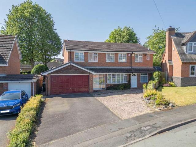5 Bedroom Detached House