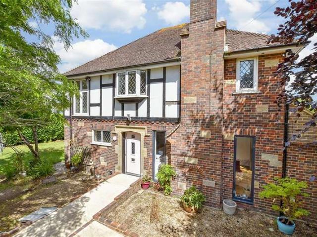 5 Bedroom Detached House