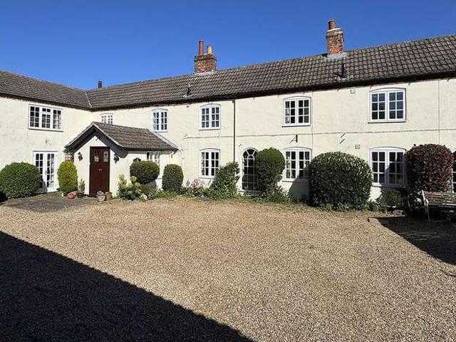 5 Bedroom Detached House