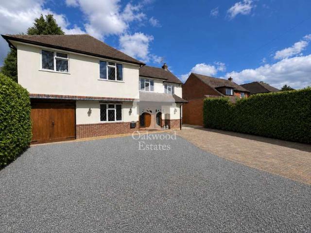 5 Bedroom Detached House
