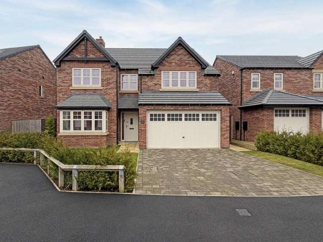 5 Bedroom Detached House