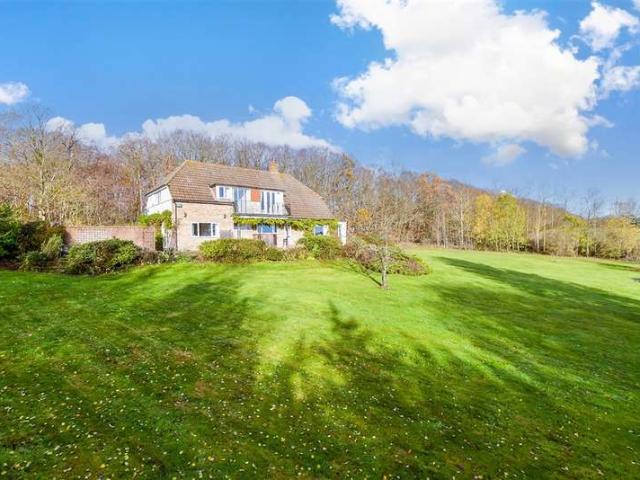 5 Bedroom Detached House