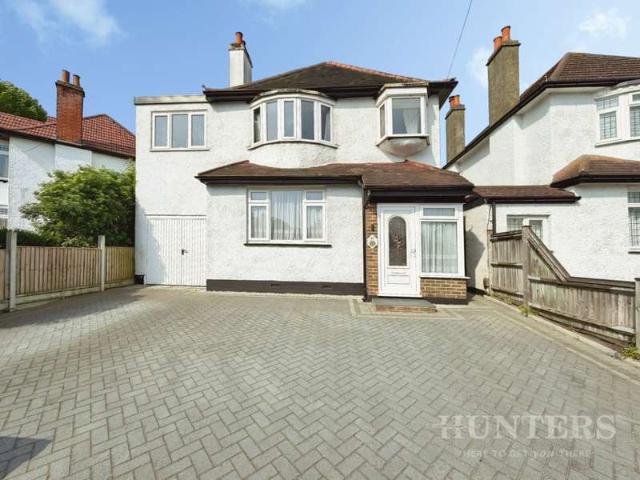 5 Bedroom Detached House