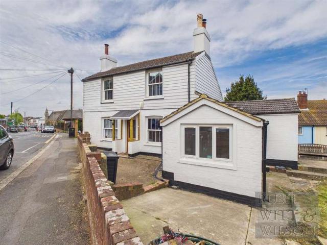 5 Bedroom Detached House