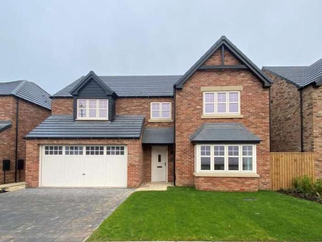 5 Bedroom Detached House