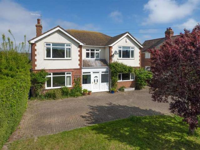 5 Bedroom Detached House