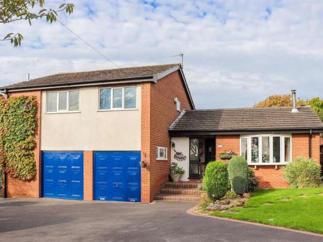 5 Bedroom Detached House