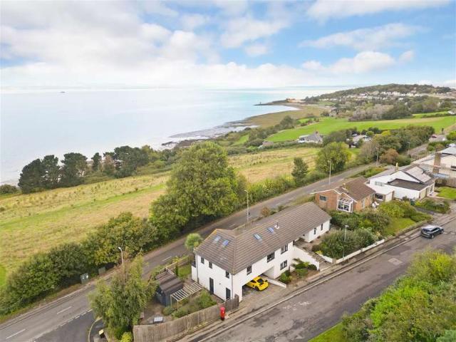 5 Bedroom Detached House