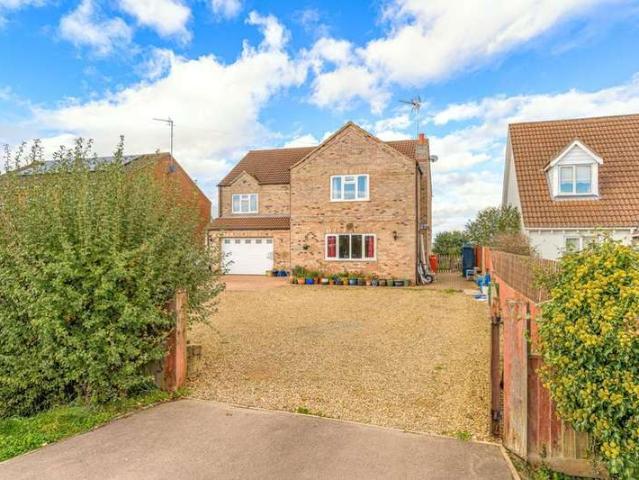 5 Bedroom Detached House