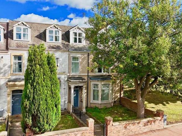 5 Bedroom Detached House