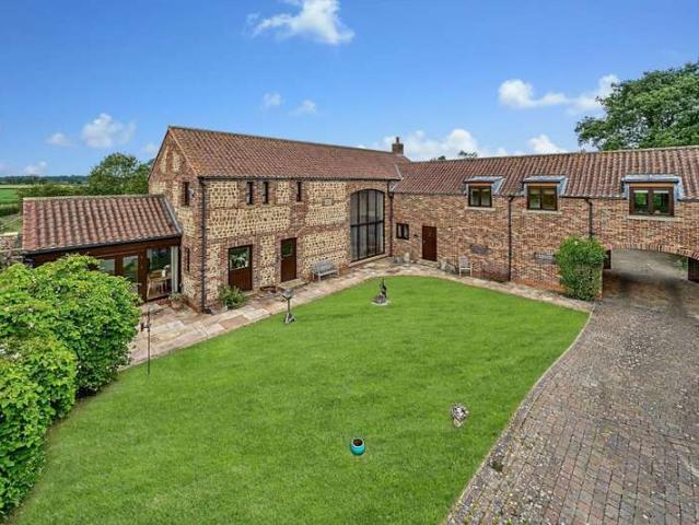 5 Bedroom Detached House