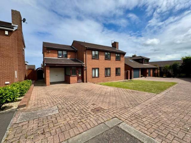 5 Bedroom Detached House