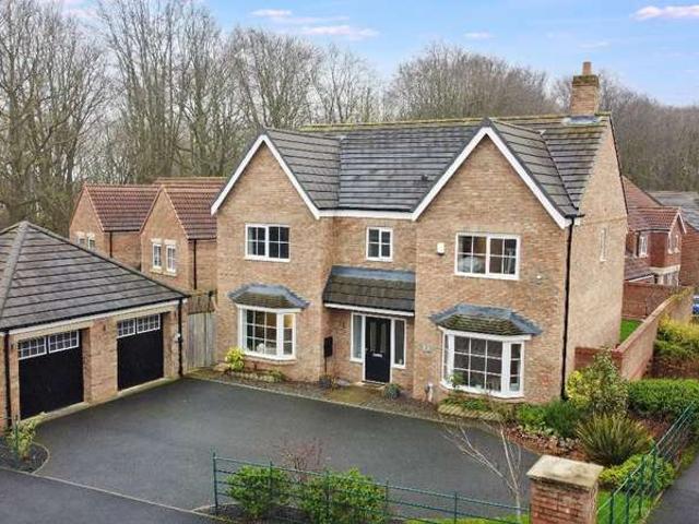 5 Bedroom Detached House
