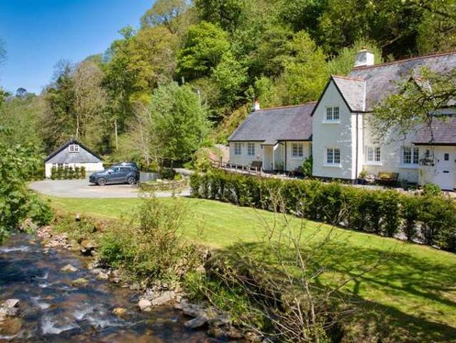 5 Bedroom Detached House